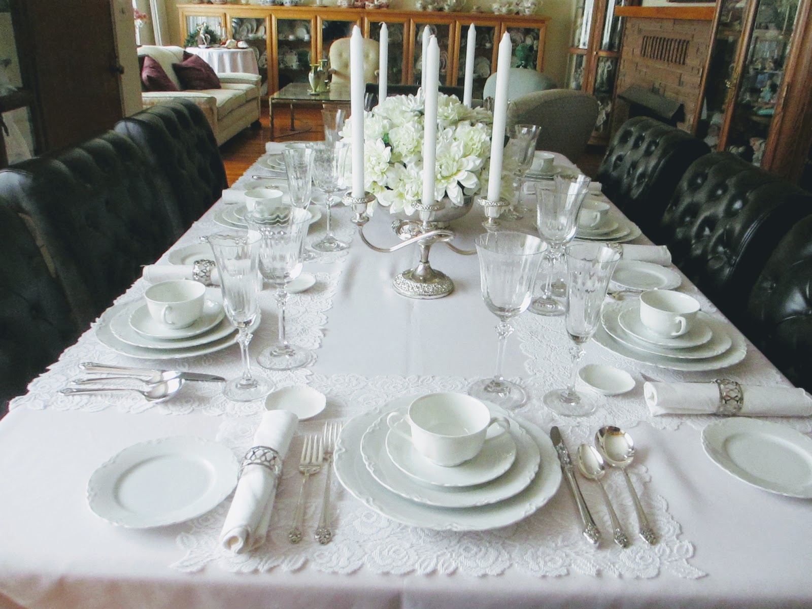 The Welcomed Guest: White on White Tablescape