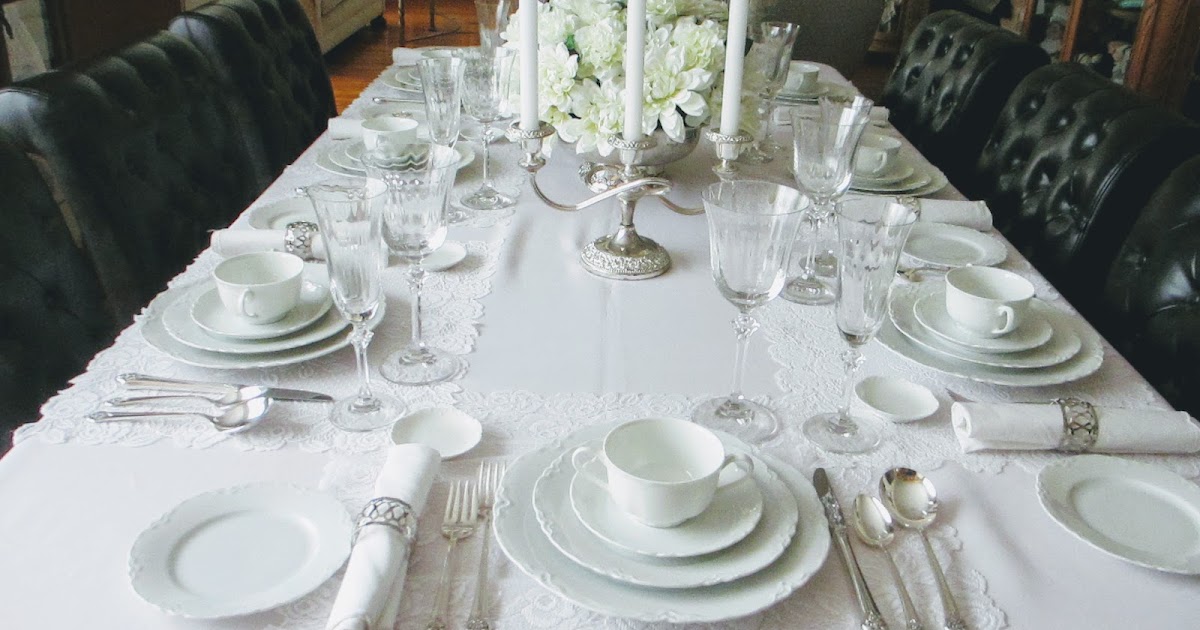 The Welcomed Guest: White on White Tablescape