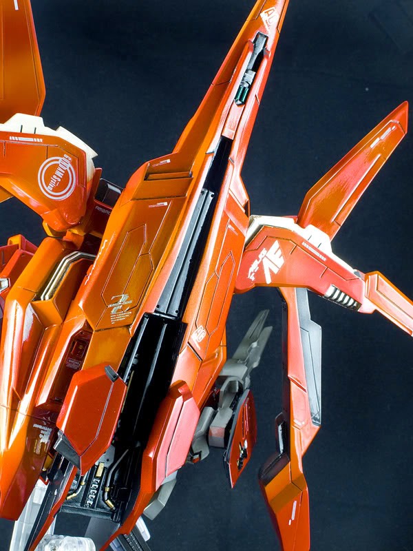 Custom Build: 1/100 MSZ-006-P2/3C Zeta Gundam P2/3C Type "Red Snake's ...