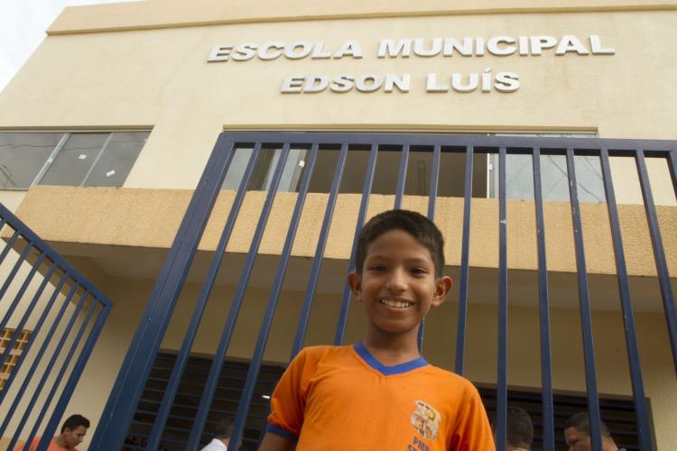 PROFESSOR SEM FRONTEIRAS: INAUGURAÇÃO DA REFORMA DA ESCOLA EDSON LUIS.