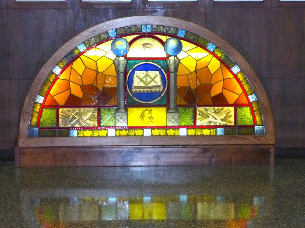 Masonic Thoughts: Square and Compass 8/6/08