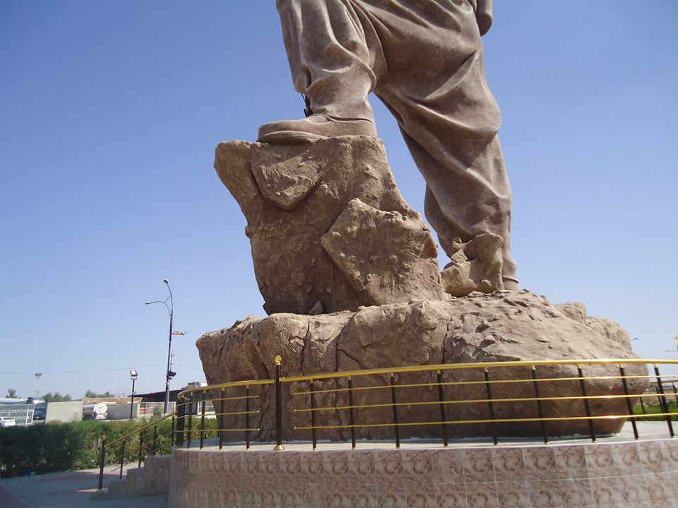 kurdistanart: Peshmerga statue in Kirkuk south of Kurdistan پەیکەری ...
