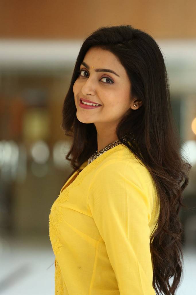 Actress Avantika In Yellow Dress Photoshoot Stills