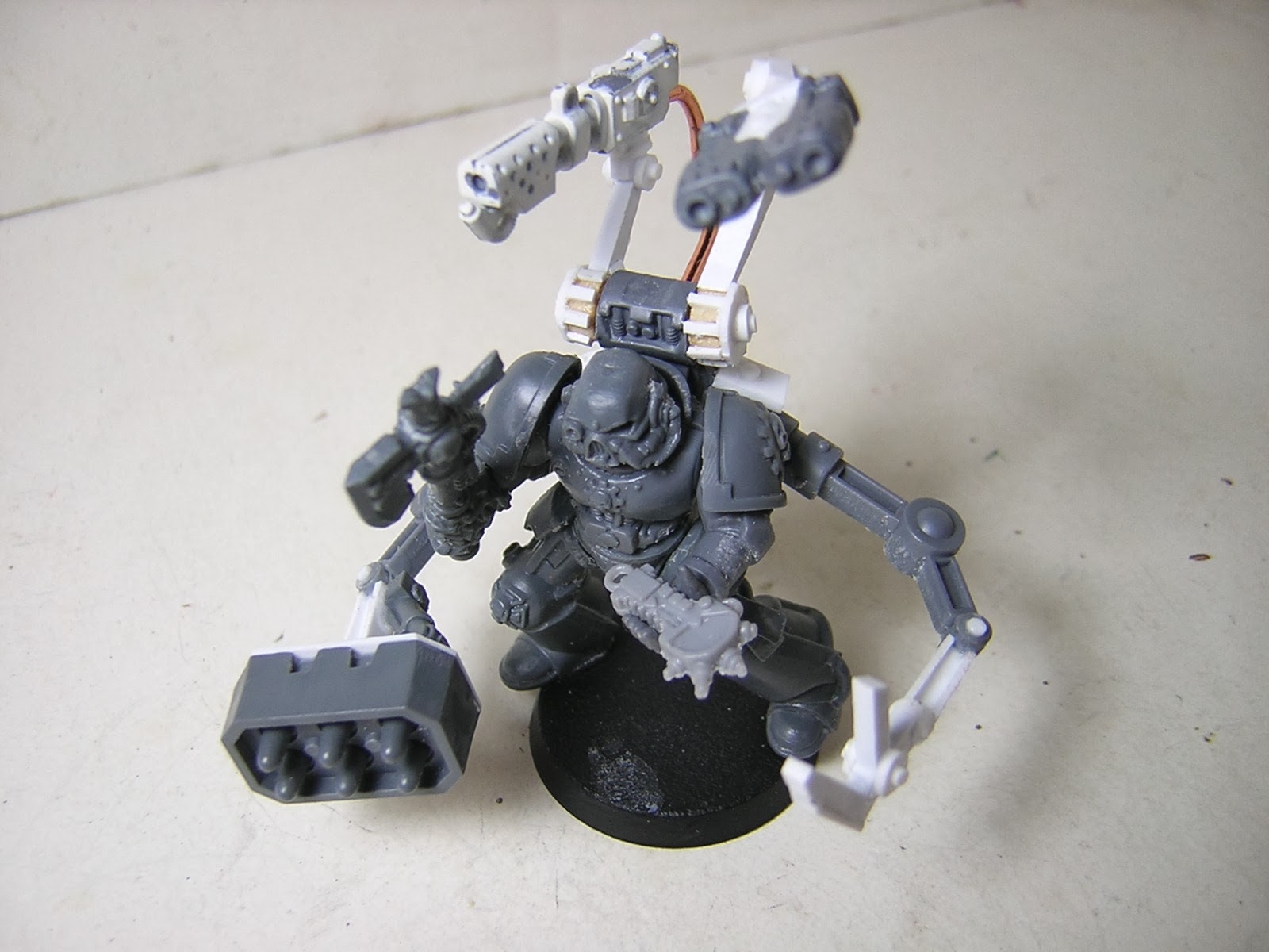 Warhammer 40k Orks (and more): Scratch built Techmarine for "zero cost ...