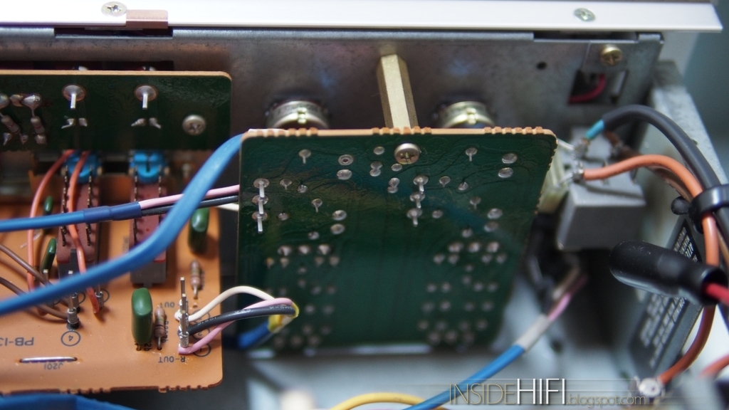 Inside Hi-Fi: Luxman L-116A