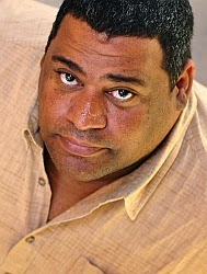 "Graceland" - Chris Abani (Ed. Baile del Sol)