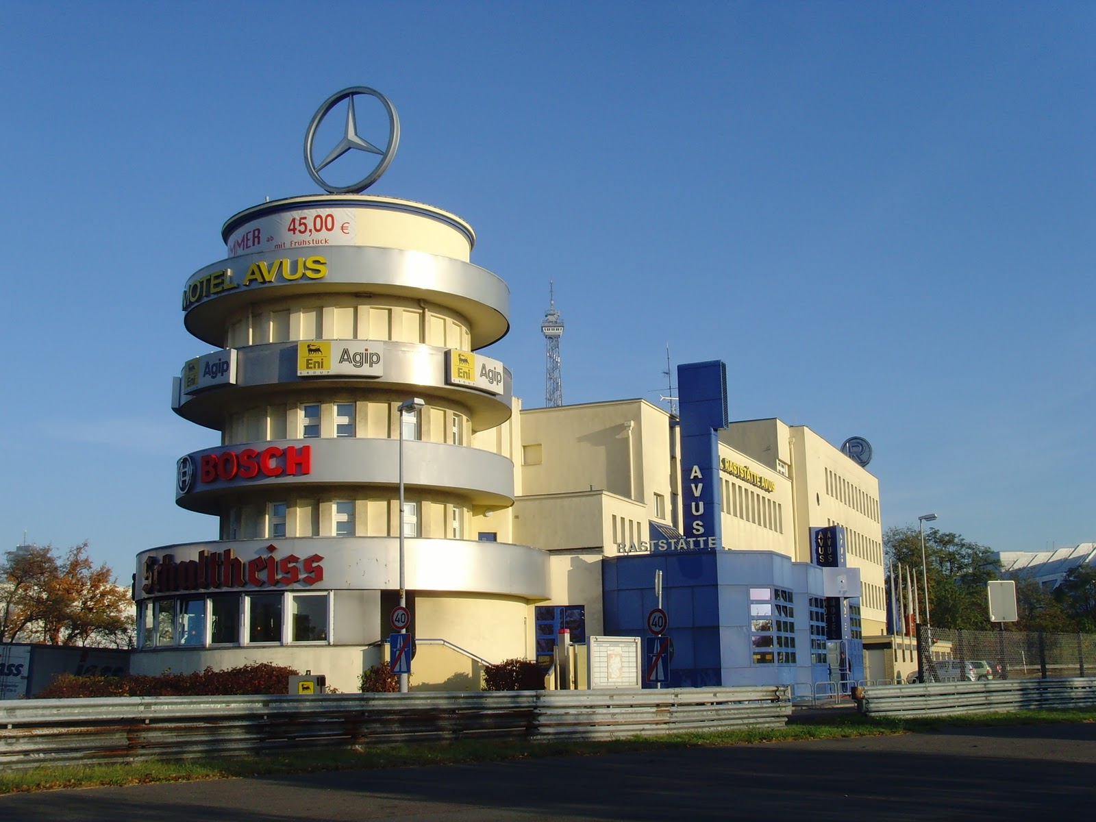 Gaceta Berlin Epoque: AVUS: la primera autovía de la historia