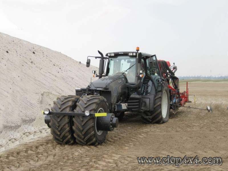 Tractors - Farm Machinery: Valtra Special Tech
