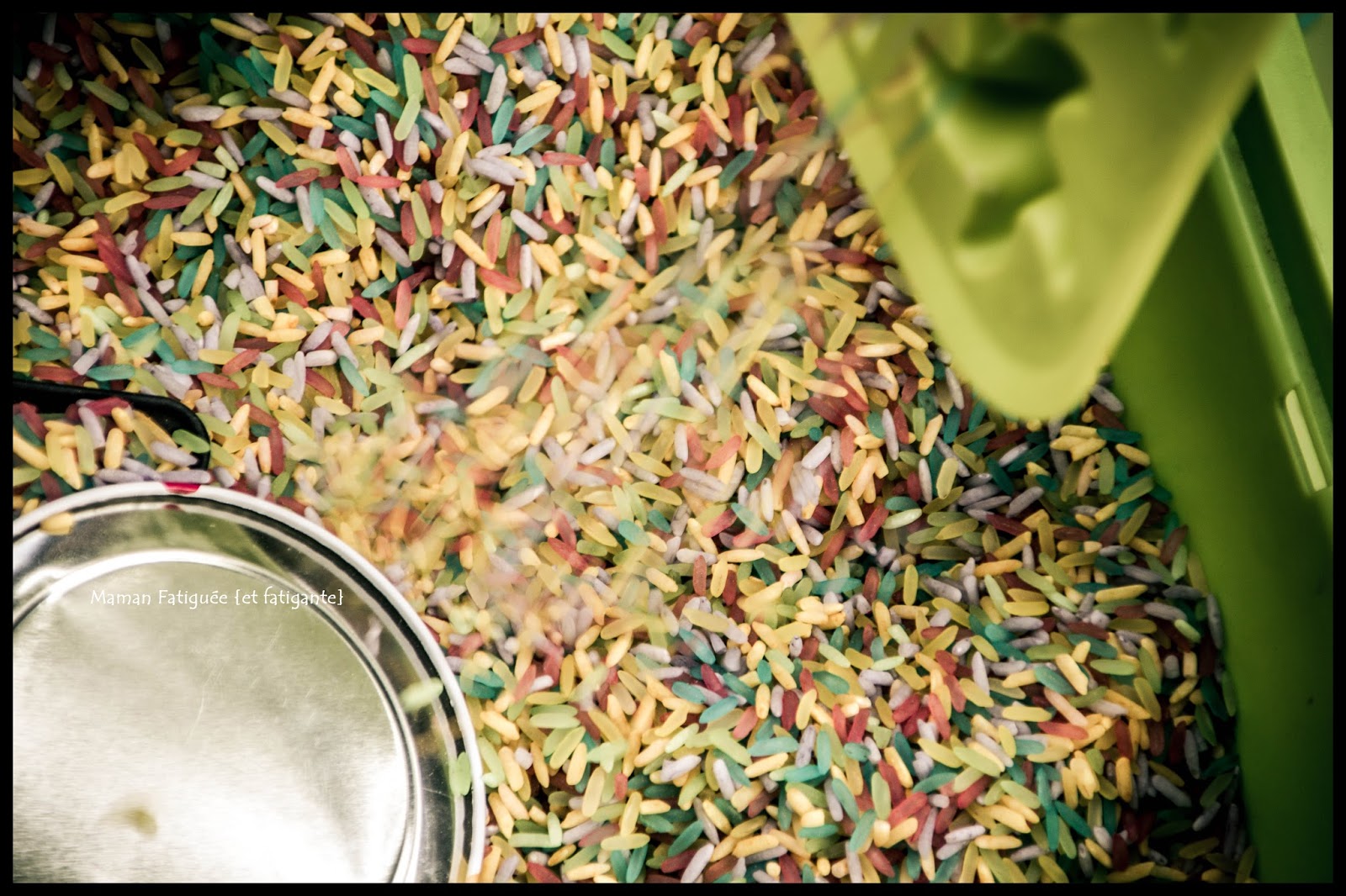 Riz coloré {2 activités en 1} - Maman Fatiguée {et Fatigante}