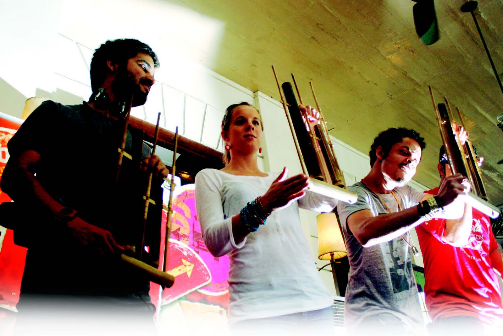 indonesia art and culture: Angklung Soars More