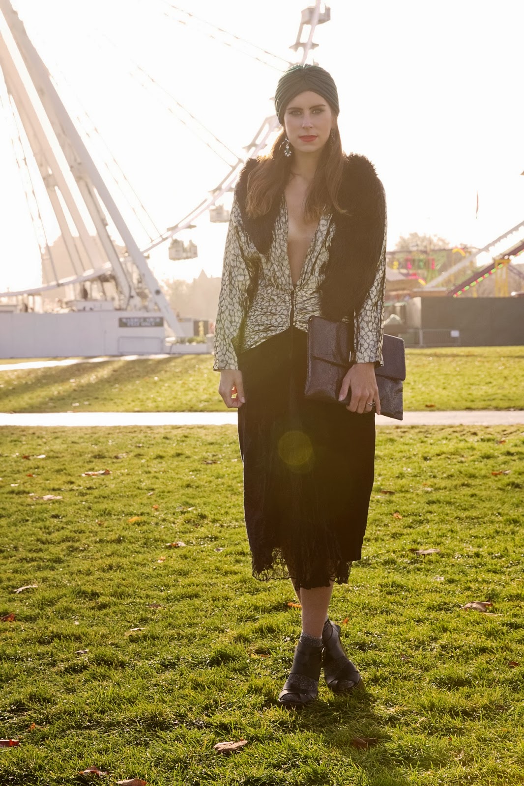 Two Shoes, One Pair: Beyond Retro Christmas Party Edit: Part 4