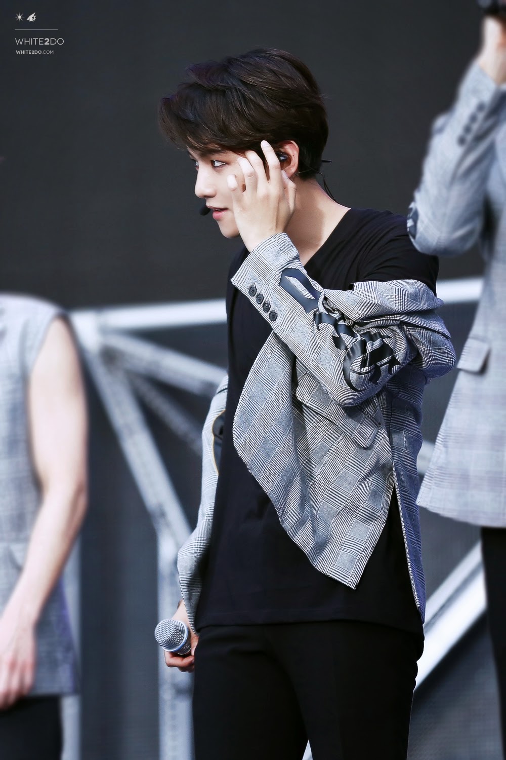 Xiuming-ming: [백현] 140815 SM콘서트 고화질