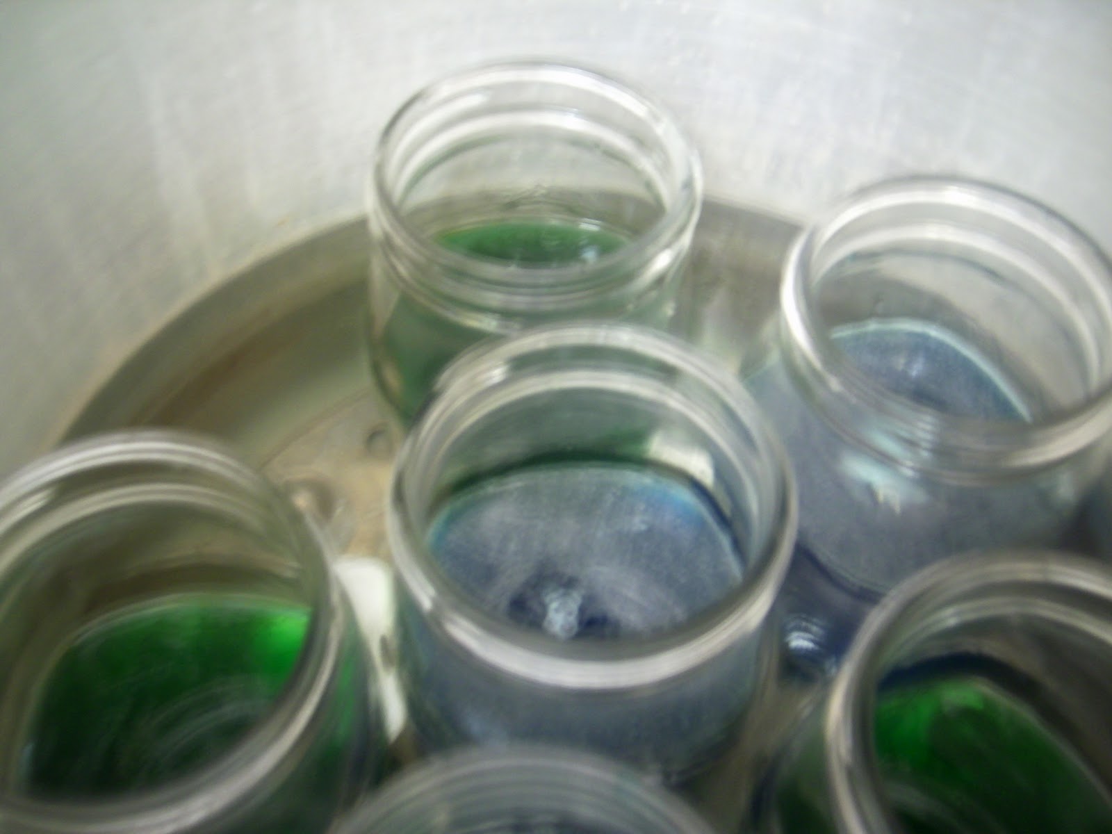 The Domesticated Professor: Kool-aid dyed yarn!