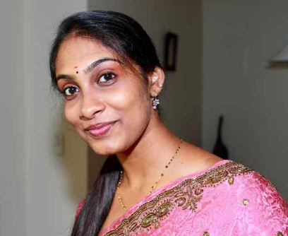 Singer Anjana Sowmya Family Husband Biography Parents children's ...