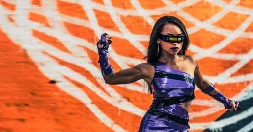 SNEAK PEEK : New Images From The "Powers" TV Series