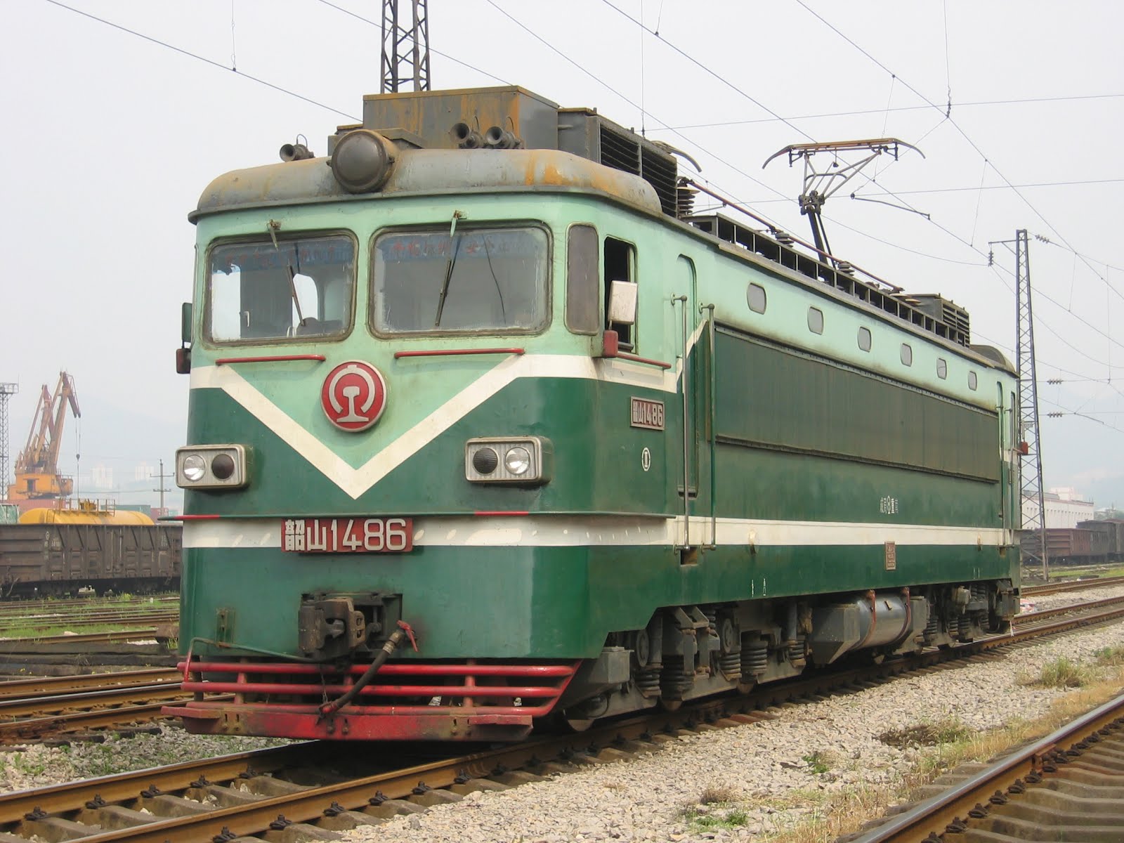 China Model Trains: ZhuZhou 1 SS1 Electric Locomotive