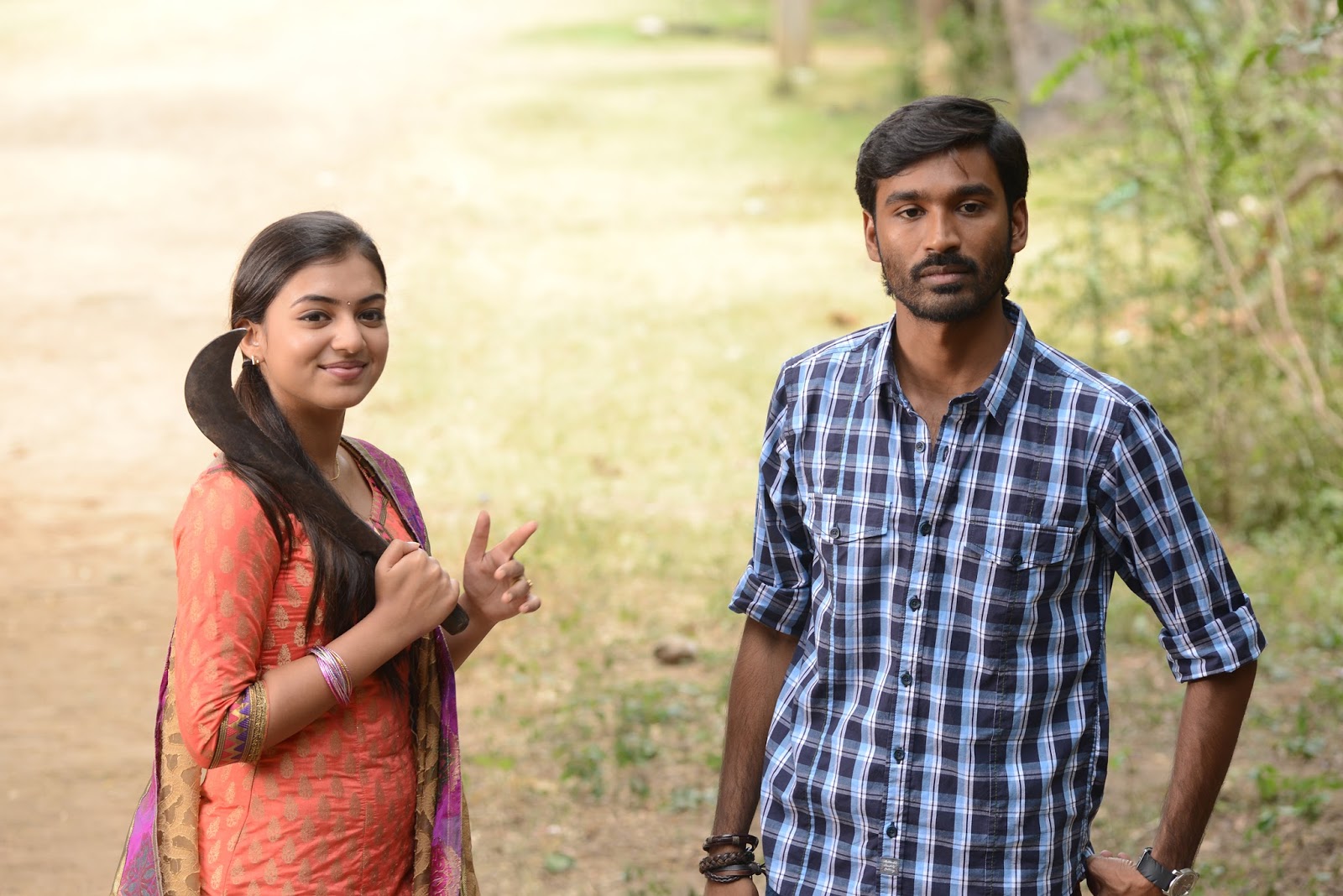 Danush's Naiyandi Movie Stills | Tollyreels