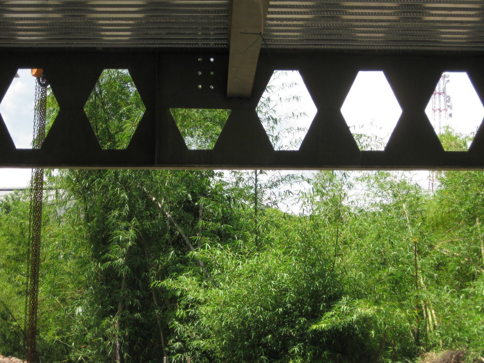 Perencanaan Balok Baja WF Kastella (Honey Comb Beam) - MEGATruss global