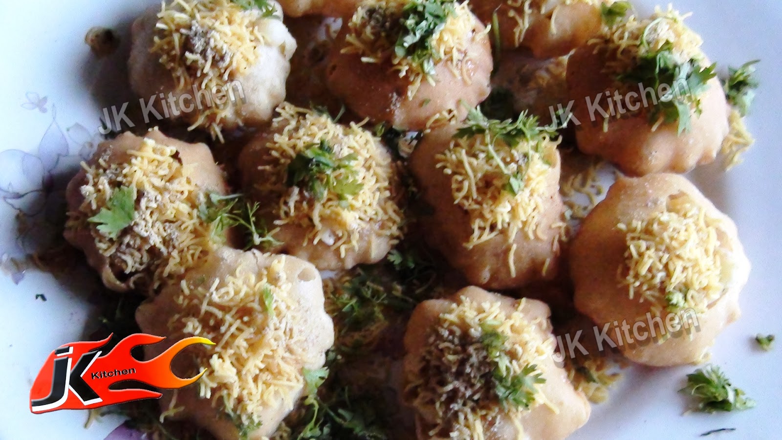 JK's Kitchen: Sukha masala Puri (Without Chutney) Recipe by JK's ...