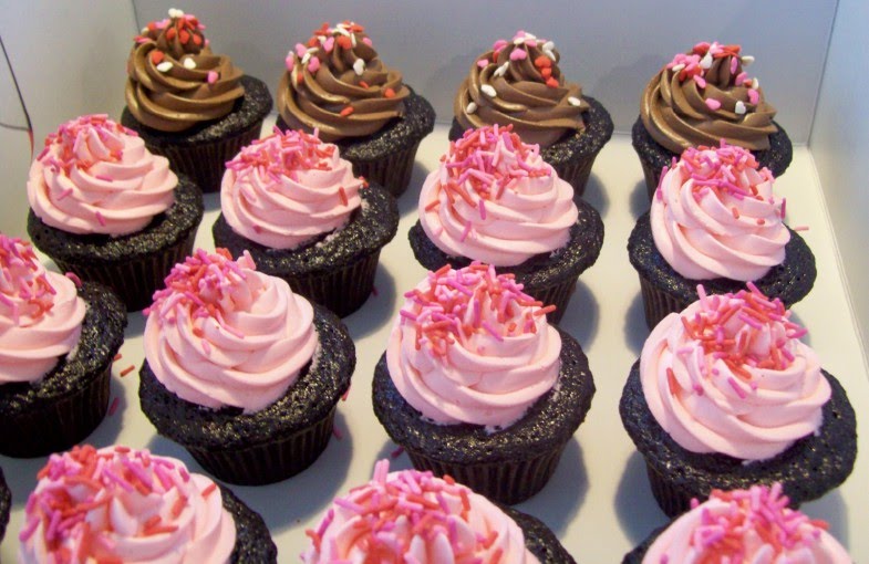 Lizzy's Petite Cupcakes: 6 Dozen Cupcake Assortment