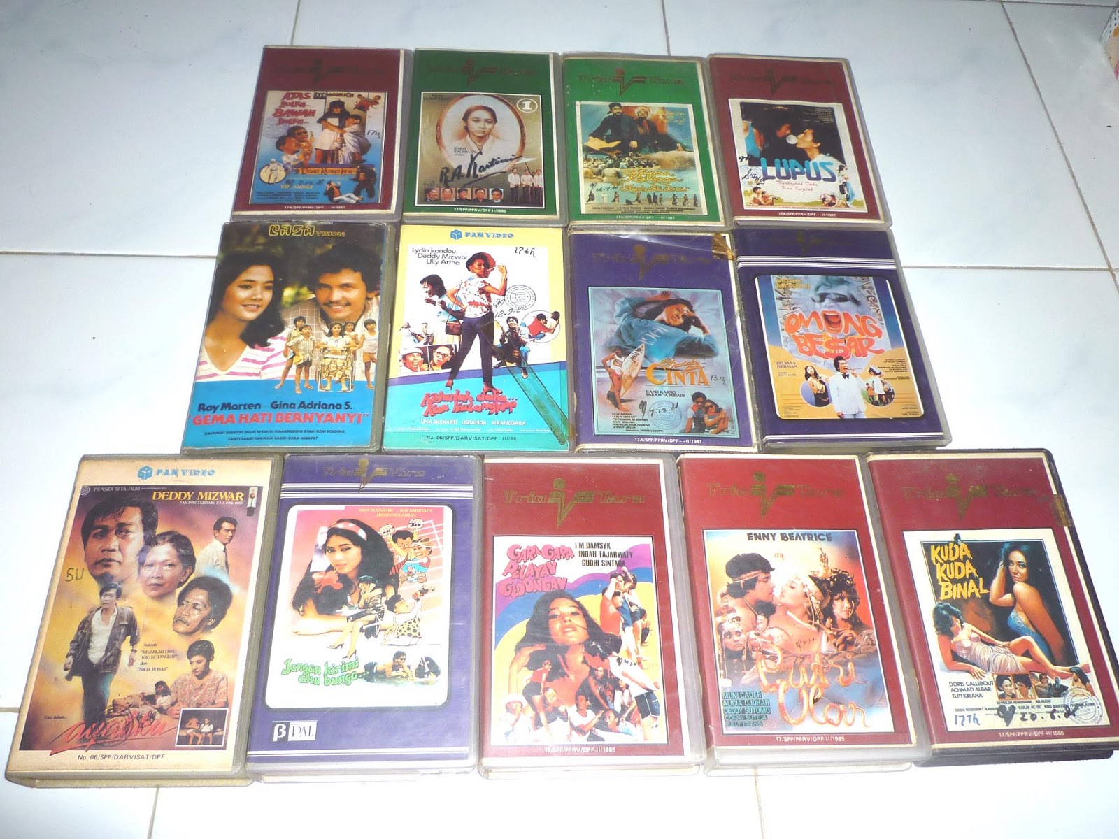 Dunia Nostalgia 80-an : Dapat lagi Kaset Video Film Indonesia jadull :)