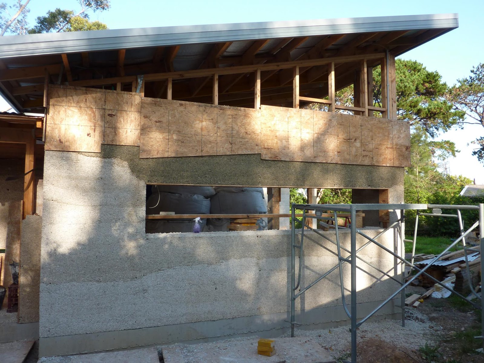 Culburra Hemp House: Hemping difficult locations