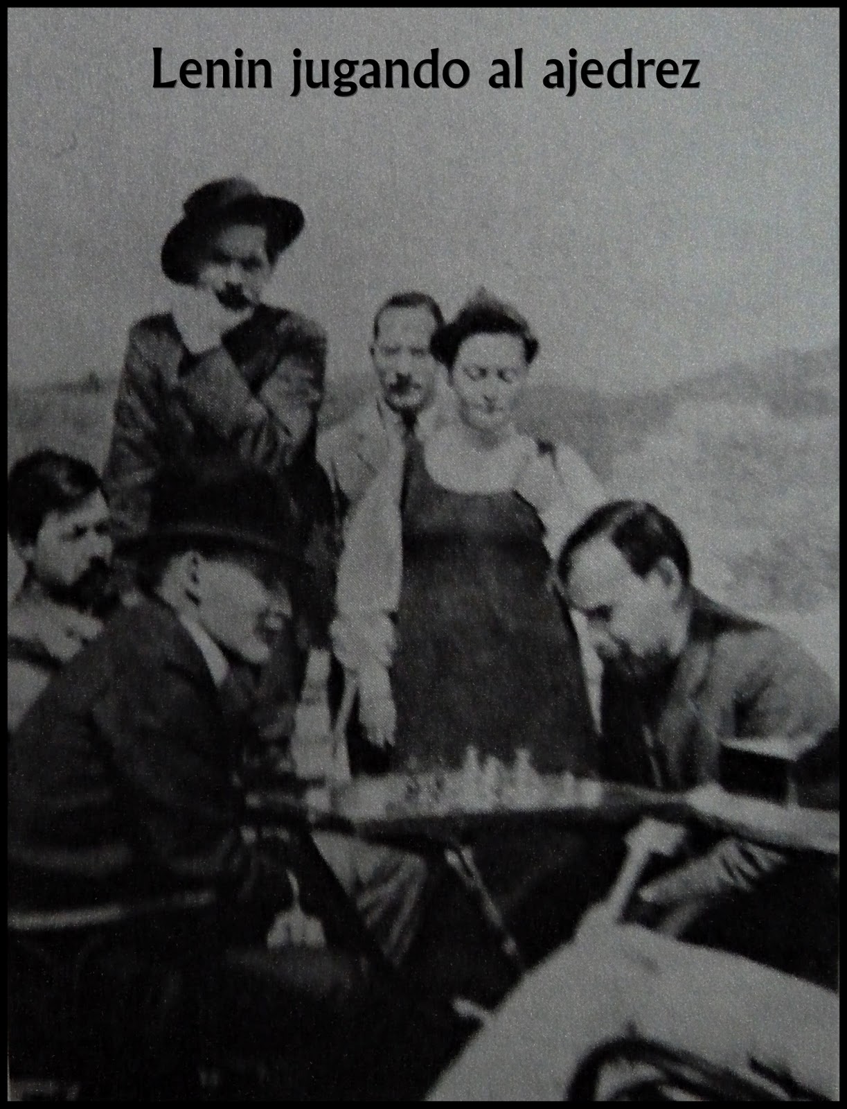 El Asno de Apuleyo: ROBERT SERVICE; “LENIN. UNA BIOGRAFÍA”.