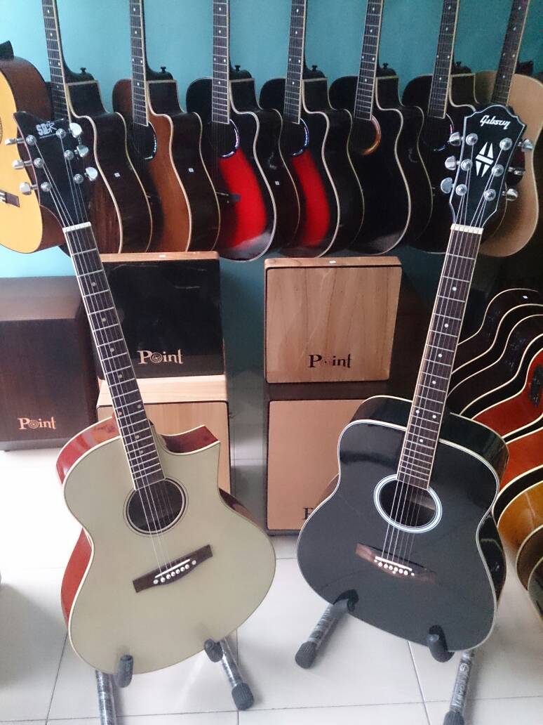 Gitar Standart Panggung (lakewood-cort-taylor-ibanez-gibson) - Toko ...