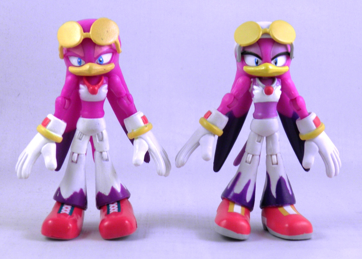 She's Fantastic: Sonic Free-Riders WAVE THE SWALLOW - Variant!