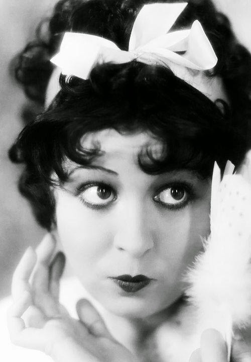 El silencio derramado: Helen Kane