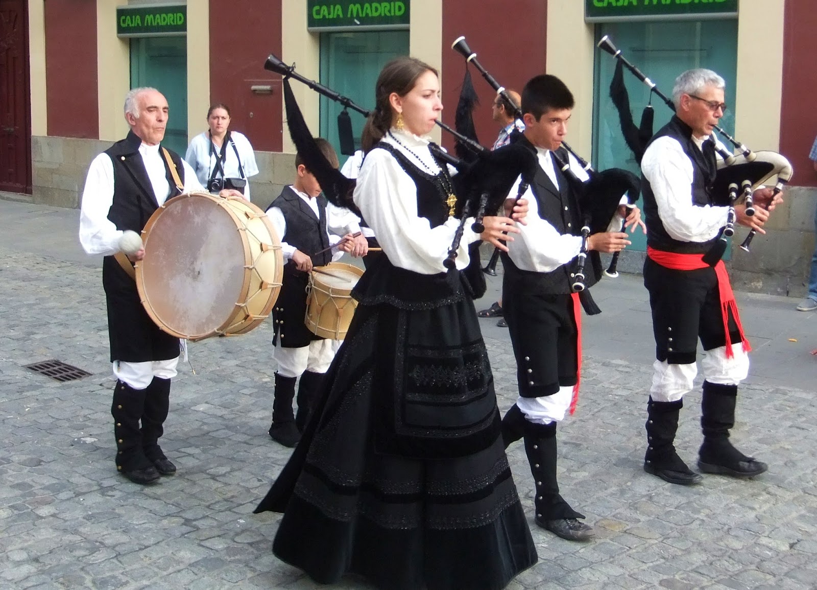 Memoria de Pez: Pasacalles gaitero