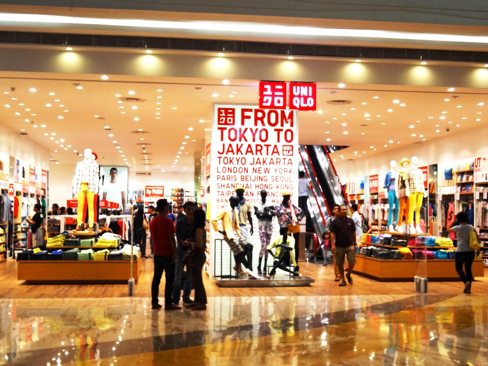 Uniqlo's First Store in Jakarta @ Lotte Shopping Avenue Kuningan ~ Procrastination Diary