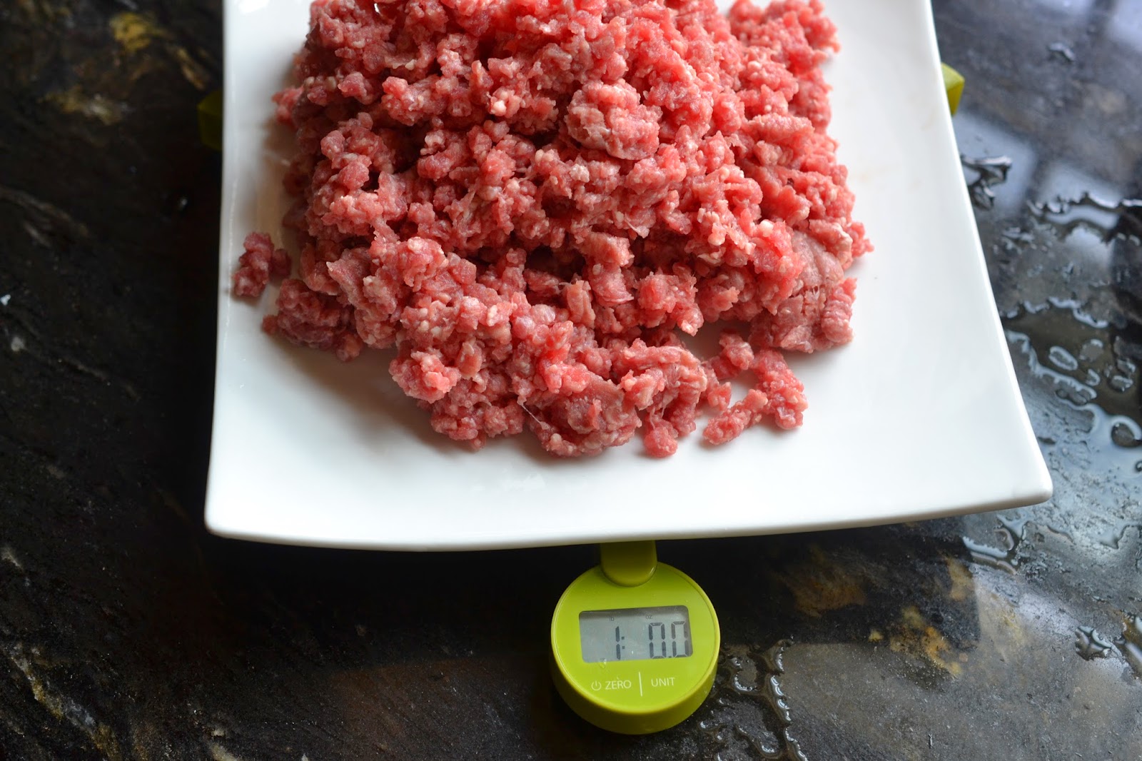 Greedy Girl : Beefy button top mini pies