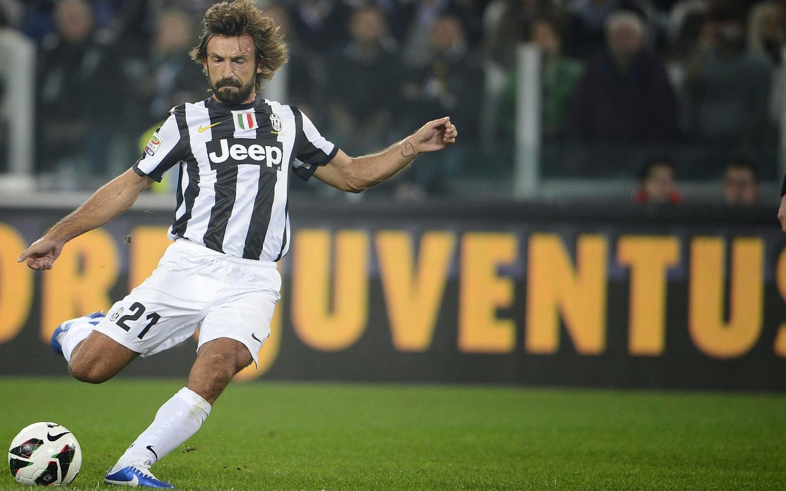 Andrea Pirlo Soccer Player | Sports Club Blog