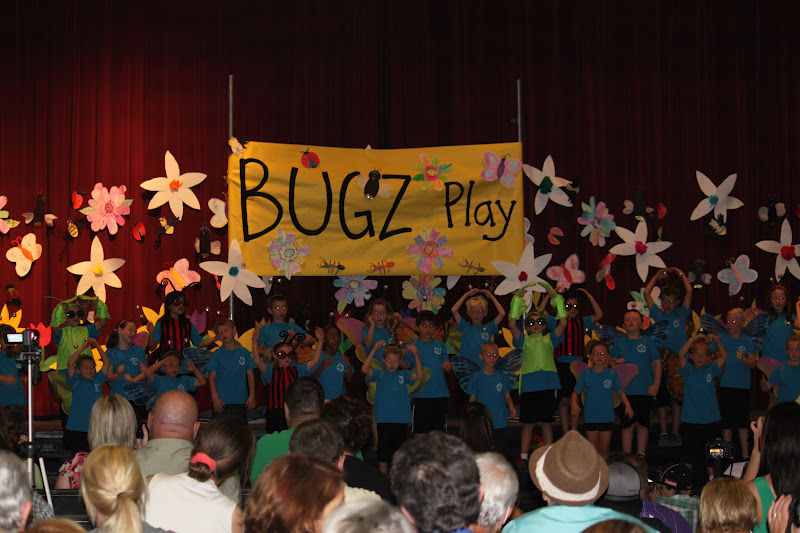 The Laubmeier Family: BUGZ Play!