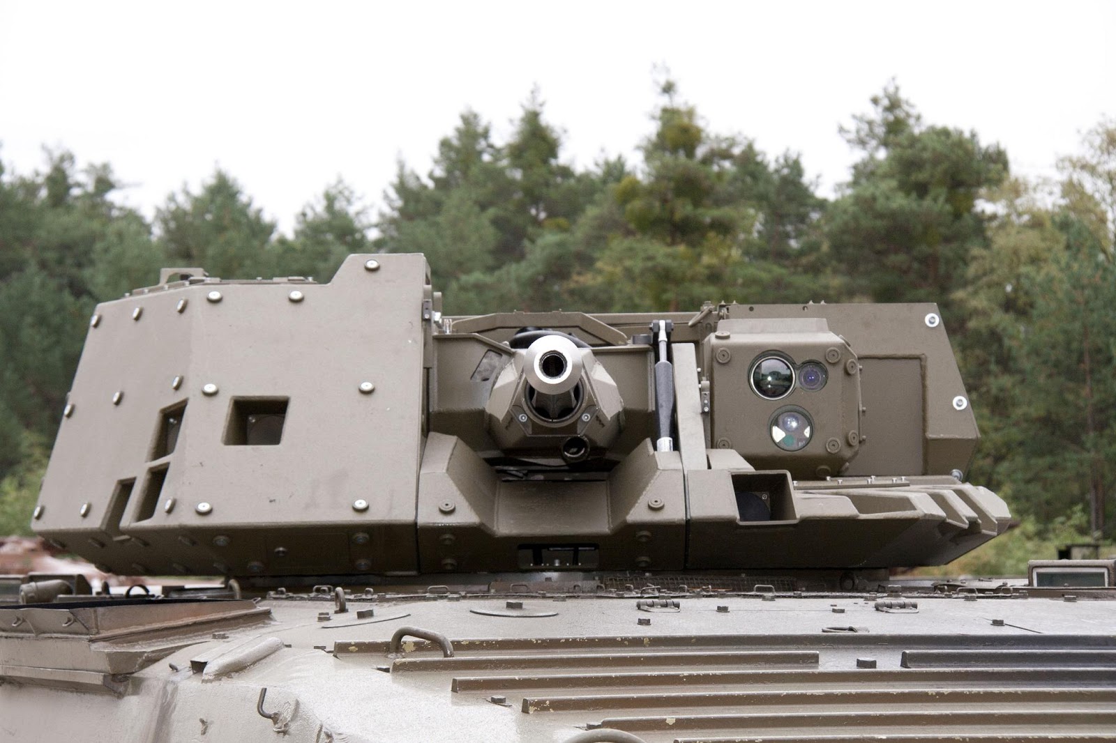 Below The Turret Ring: Which new IFV for the Czech Army?