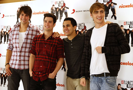 NickALive!: Sugarscape Interviews The Stars Of The Nickelodeon Boy Band ...