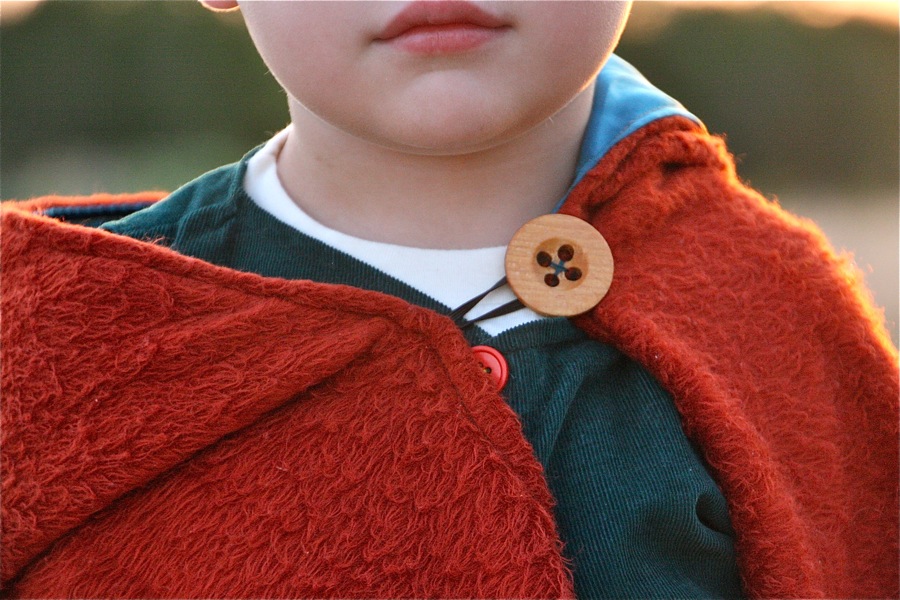 hooded capes - MADE EVERYDAY