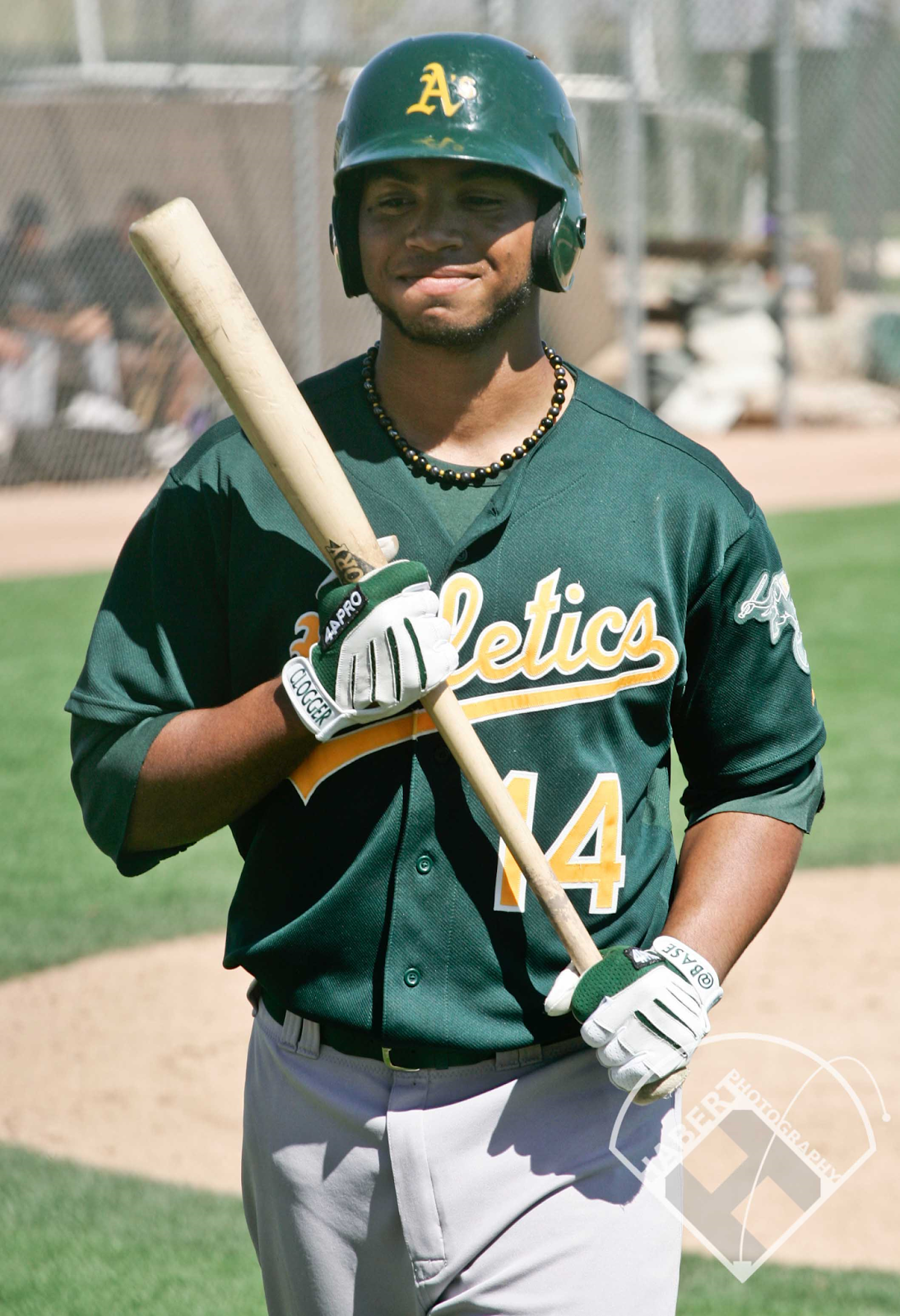 BEISBOL CAMPECHANO: * JEREMY BARFIELD LLEGA PARA APORTAR BATEO