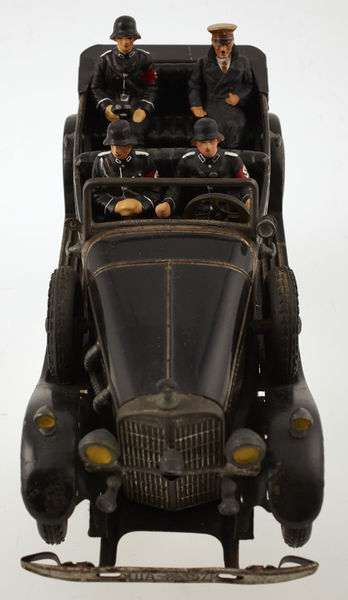 Toy soldiers and real battles: The Adolf Hitler's Mercedes-Benz 770 ...