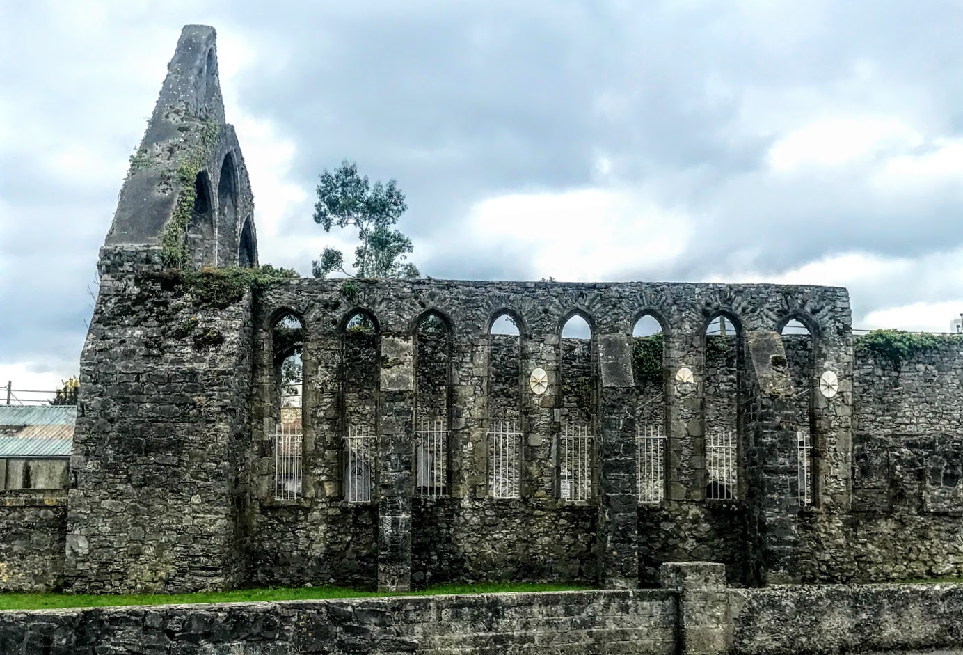 Patrick Comerford: Ruins of Franciscan ‘abbey’ survive on the streets ...