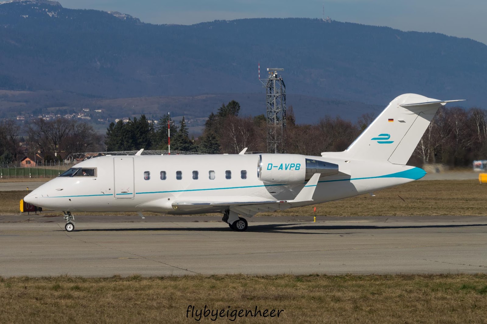 FLUGZEUGE Privatjets etc: D-AVPB Bombardier CL-600-2B16 Challenger 605 ...