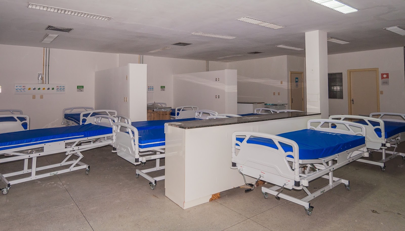 E X P R E S S A O U N I C A: Duas enfermarias com 40 novos leitos serão ...