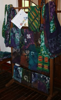 Art in Zambia Blog: Choma Museum X-mass Art & Crafts Exhibition (1)