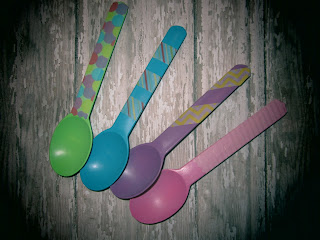 *Sprinkled with TLC*: Spoon it (Party Spoons)