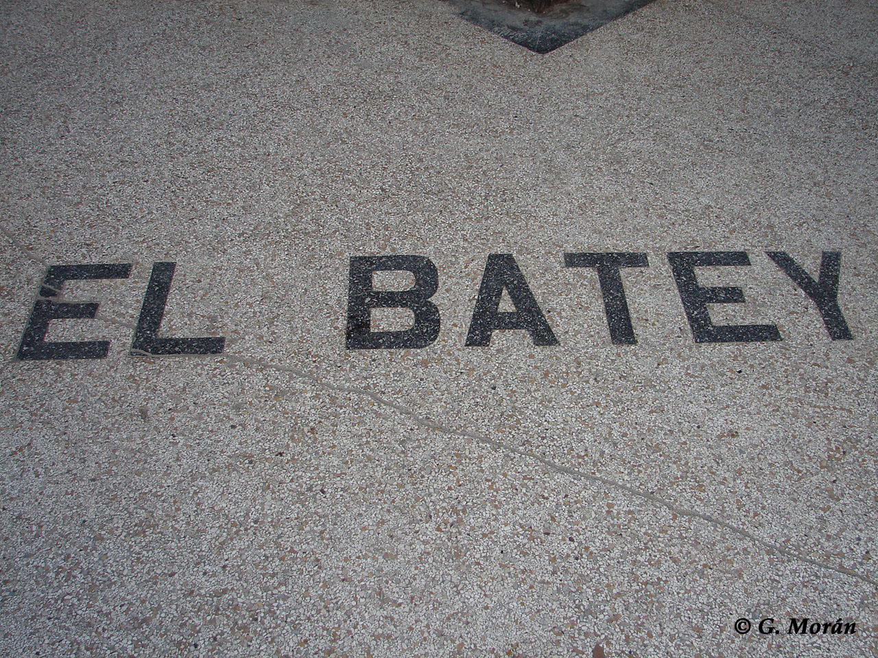 CUBA: Historias de Logos: El Batey