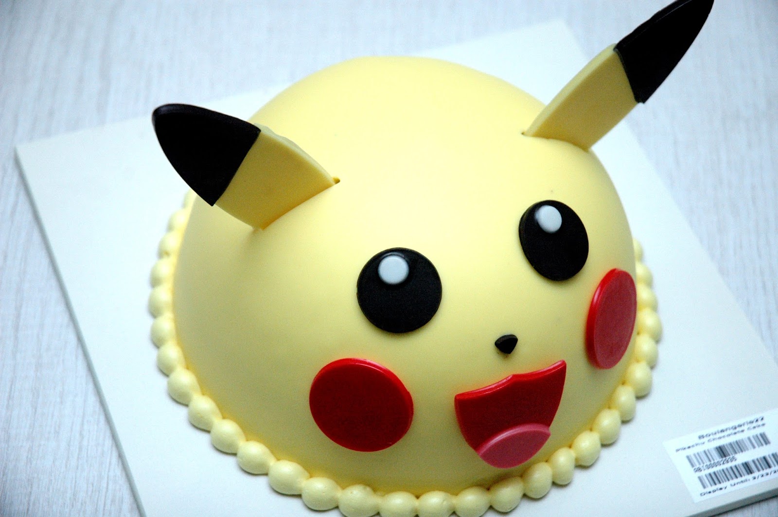 DUDE FOR FOOD: Gotta Eat 'Em All: The New Pokemon Cakes at Boulangerie22