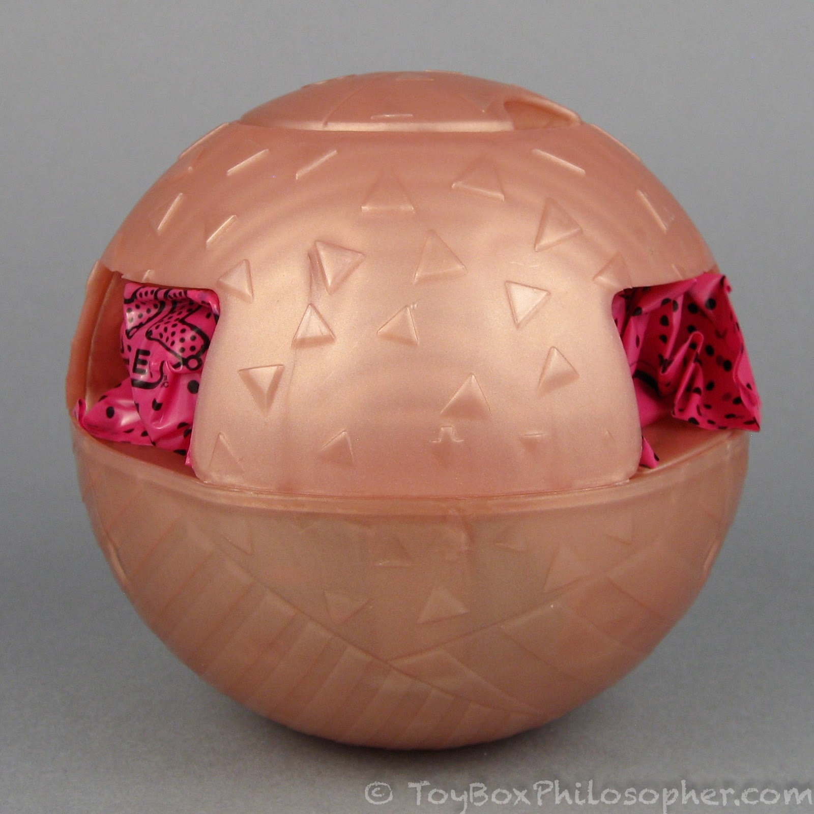 Sunday Surprise: L.O.L. Glitter Series and Pets! | The Toy Box Philosopher