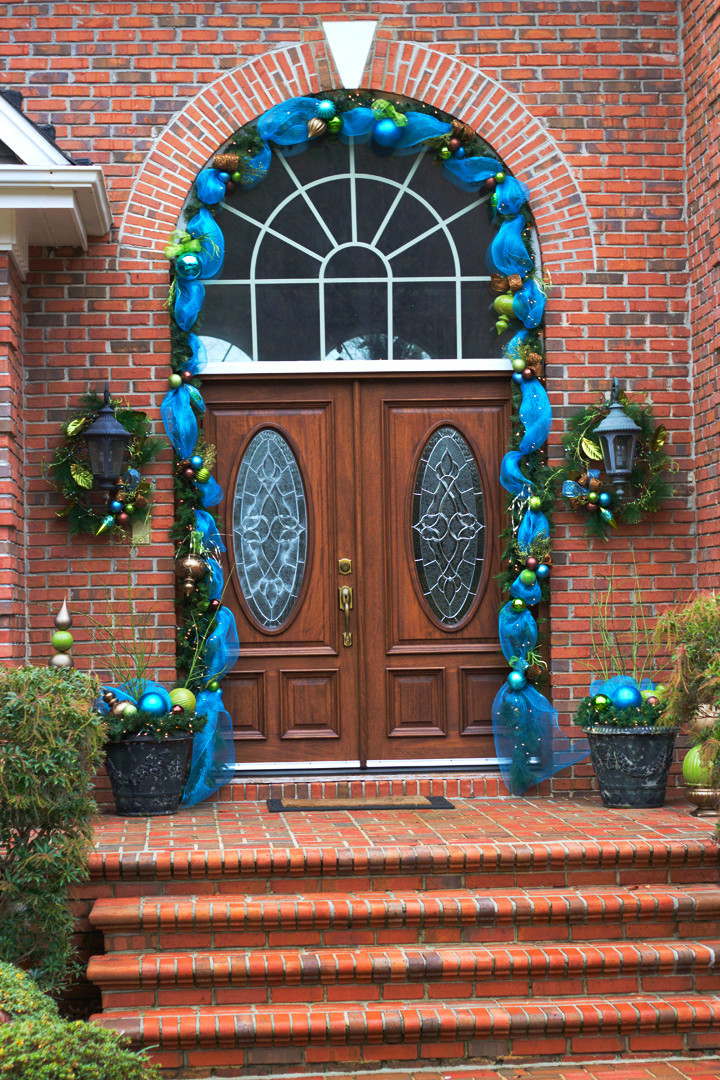 "Caution - Contents Packed Under Pressure