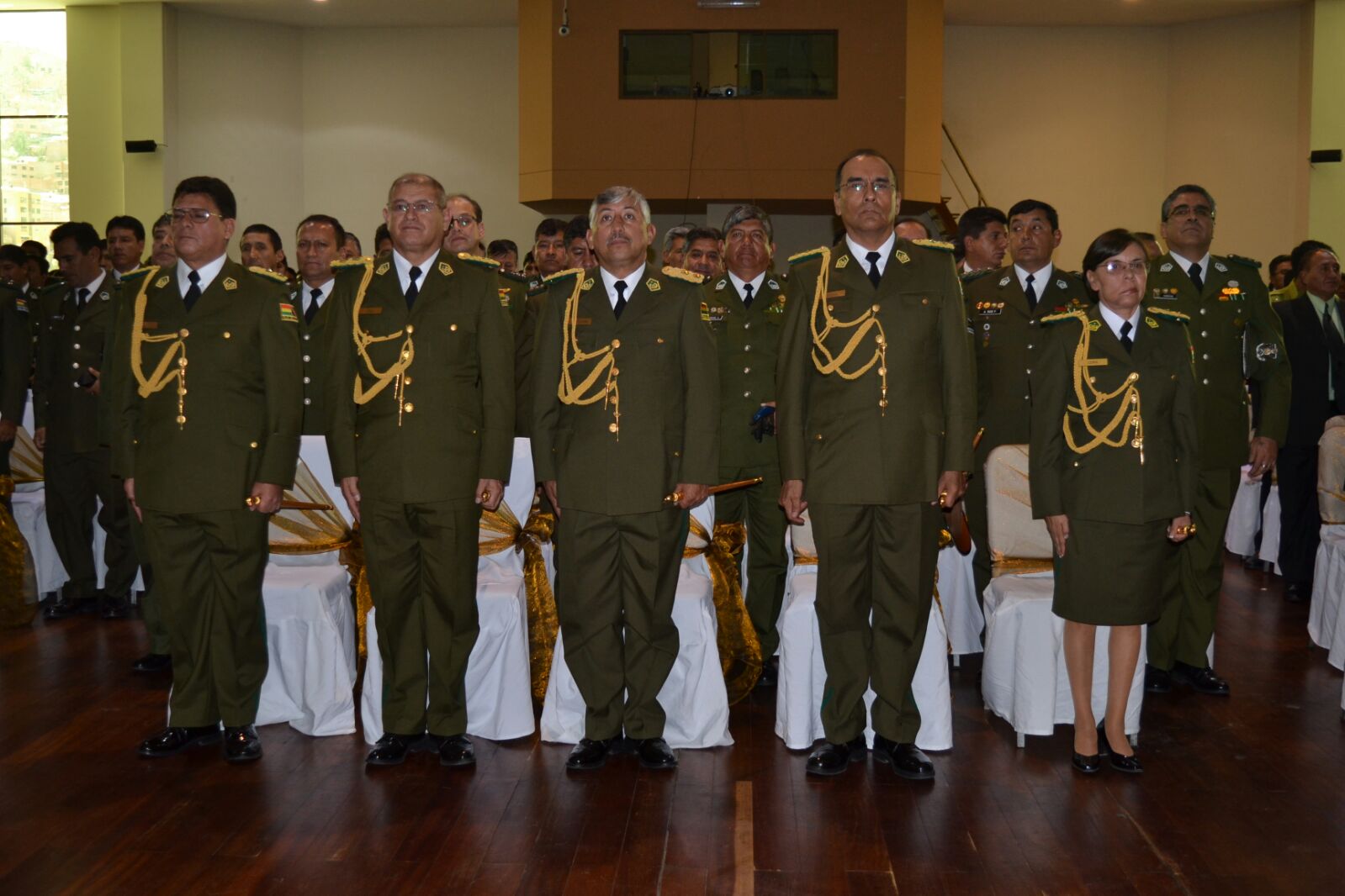Ascienden al grado de general a cinco coroneles de la Policía | Policia ...